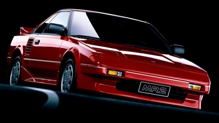 『0124』MR2復活計画「その2」国内初の量産型ミッドシップカーTOYOTA MR2の歴史 | Active 4